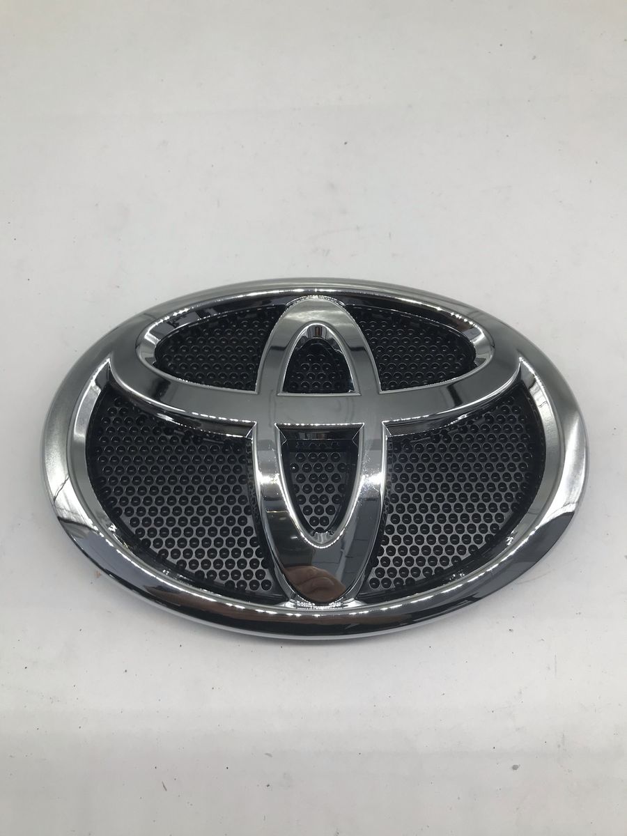 Toyota Hilux Revo 2015-2021 Front Grille Badge Emblem Replacement ...