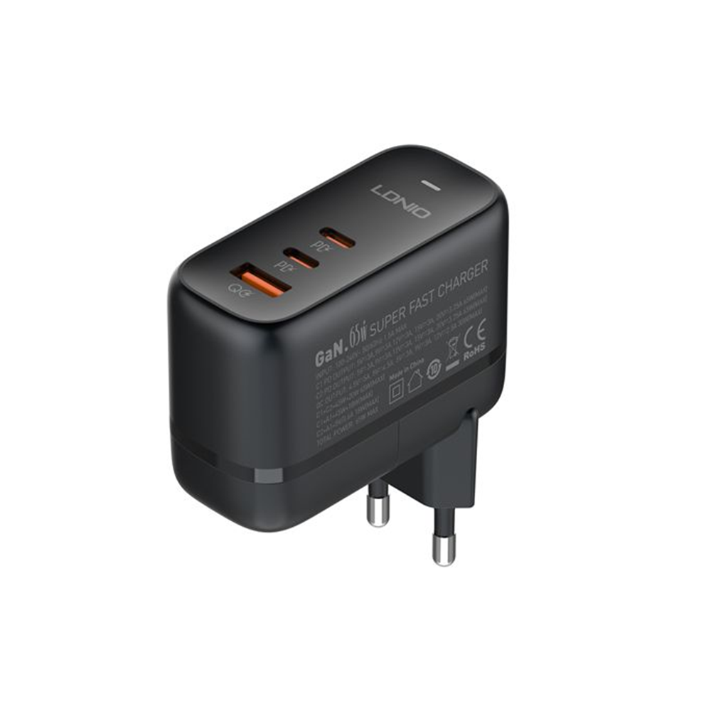 Fast Charging Universal Travel Charger with interchangeable plugs ...